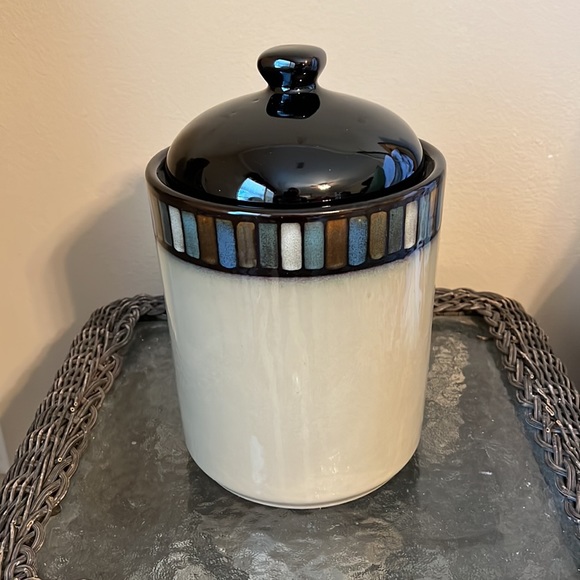 Sonoma | Kitchen | Pair Of Sonoma Vallejo Blue Canisters With Lids ...